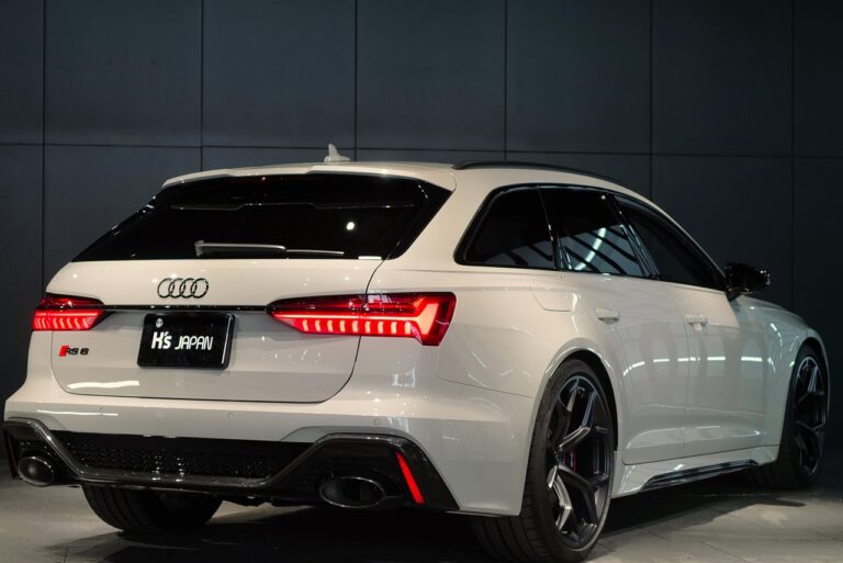新在庫車両！ RS6アバント パフォ－マンス 【スポ－ツサスペンションプラス・22インチホイ－ル・パノラマサンル－フ】 - 株式会社ケイズ ...